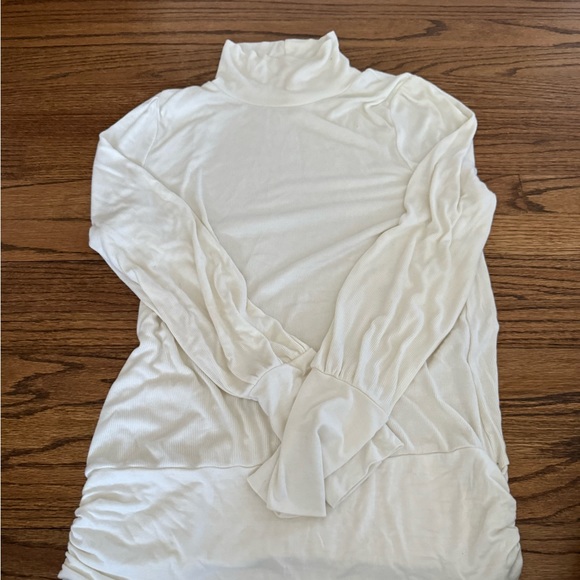 LA made | Tops | La Made Roosevelt White Ribbed Turtleneck With Side ...